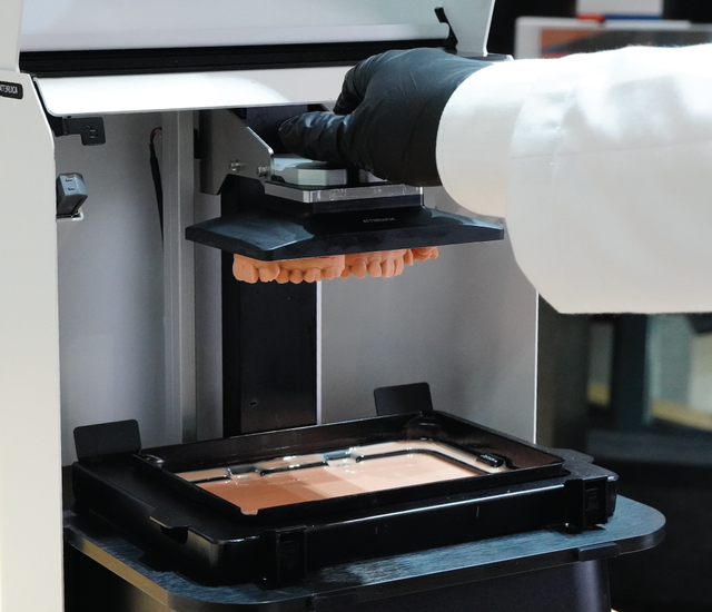 3D Printing Dental Models with CURO Element by Ackuretta